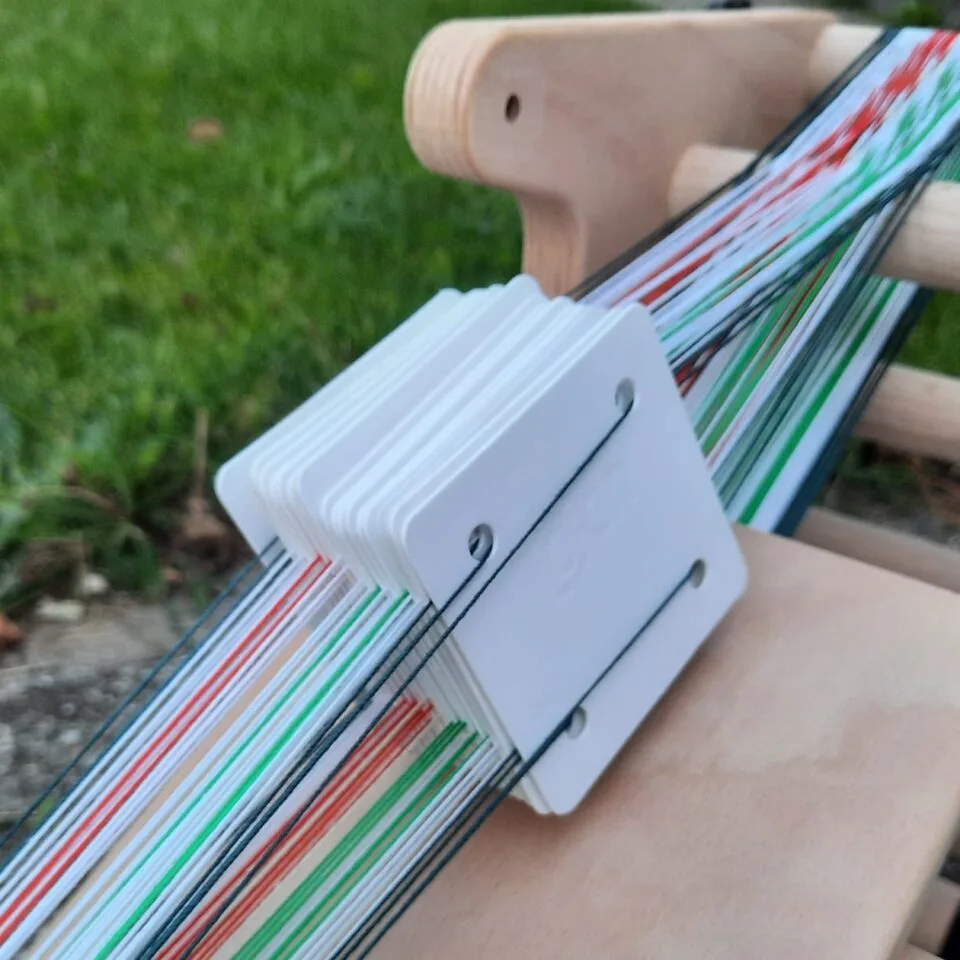 Tablet weaving cards - per 10 - Lojan wheels and looms